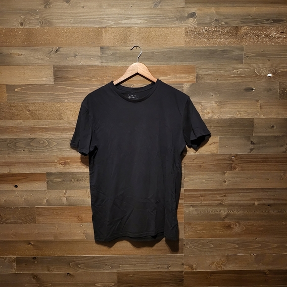 True Classic | Shirts | True Classic Black Tshirt | Poshmark